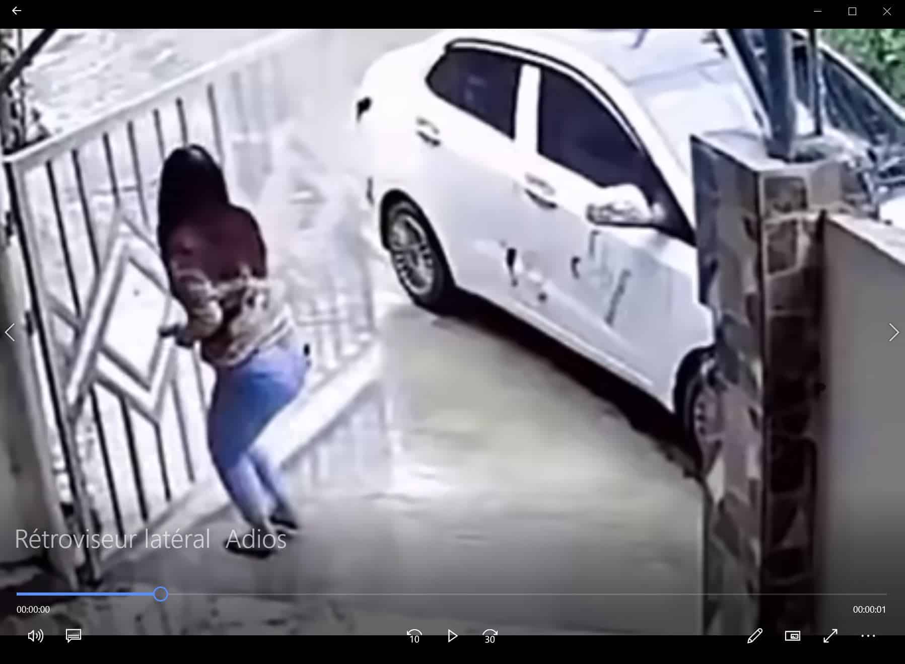 Rétroviseur latéral Adios. - Humour-France.fr